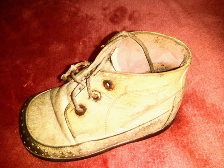 Y ASÍ SE CUENTA LA HISTORIA: “El zapatito sin par” | Periódico Irreverentes